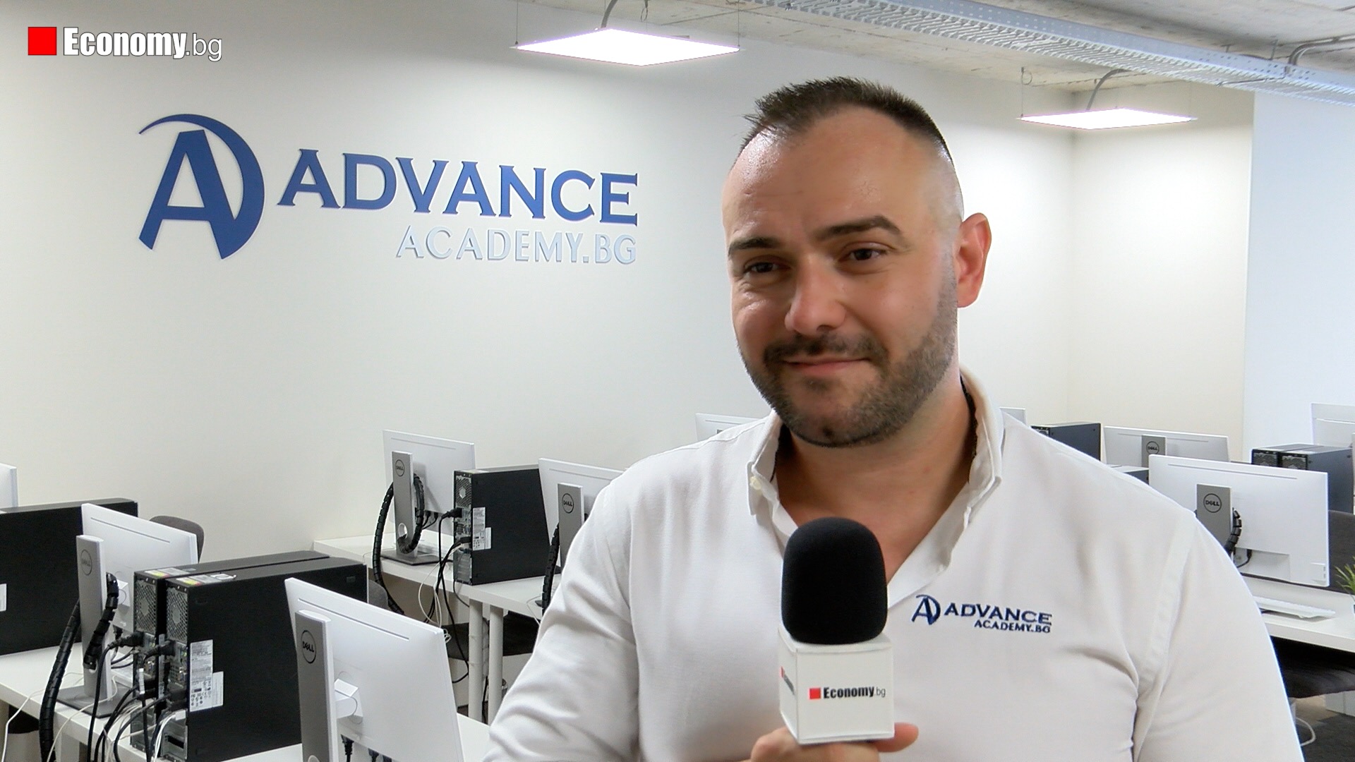 JOBS.BG - Съветът на Станислав Тодоров, Advance Academy, към начинаещи ИТ специалисти