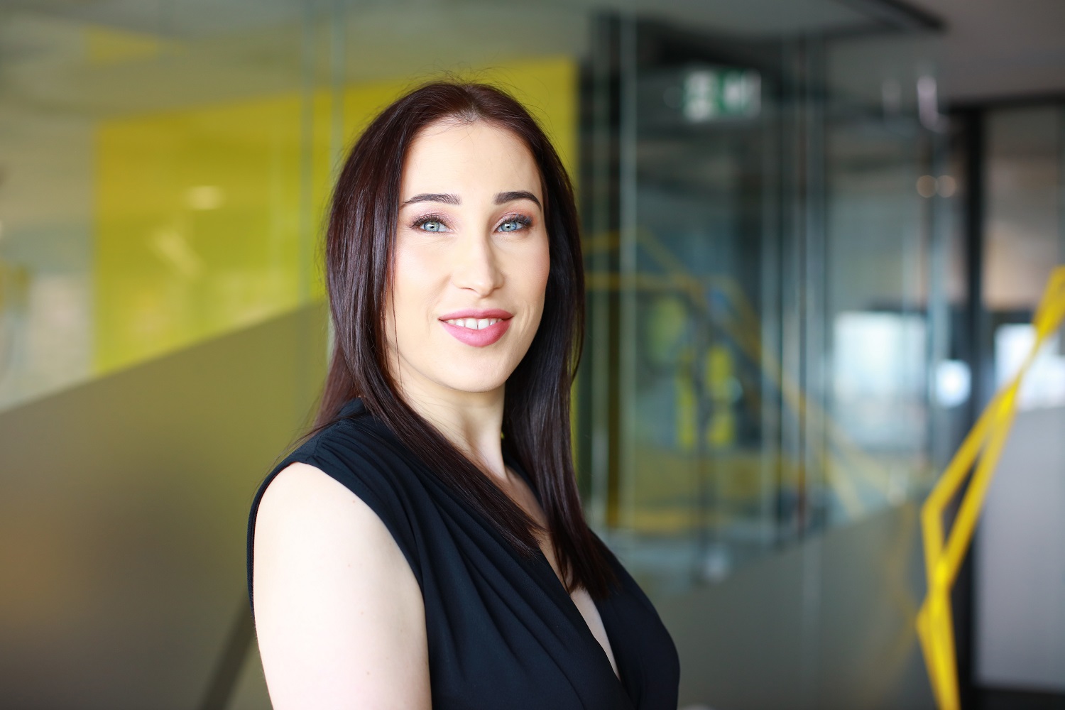 JOBS.BG - Какви придобивки предлага Anakatech?