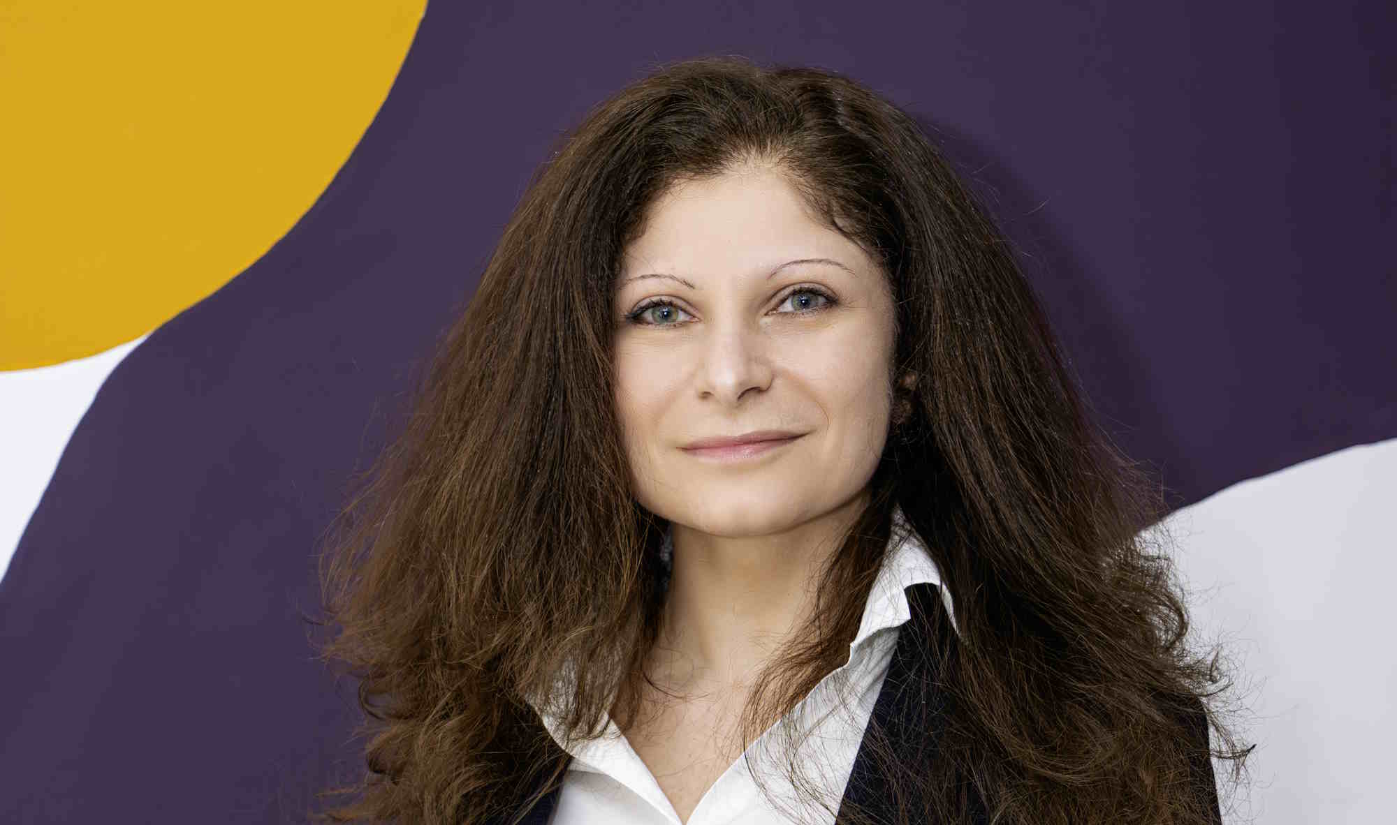 JOBS.BG - Какво четат PR лидерите: Глория Дамянова, Well Done